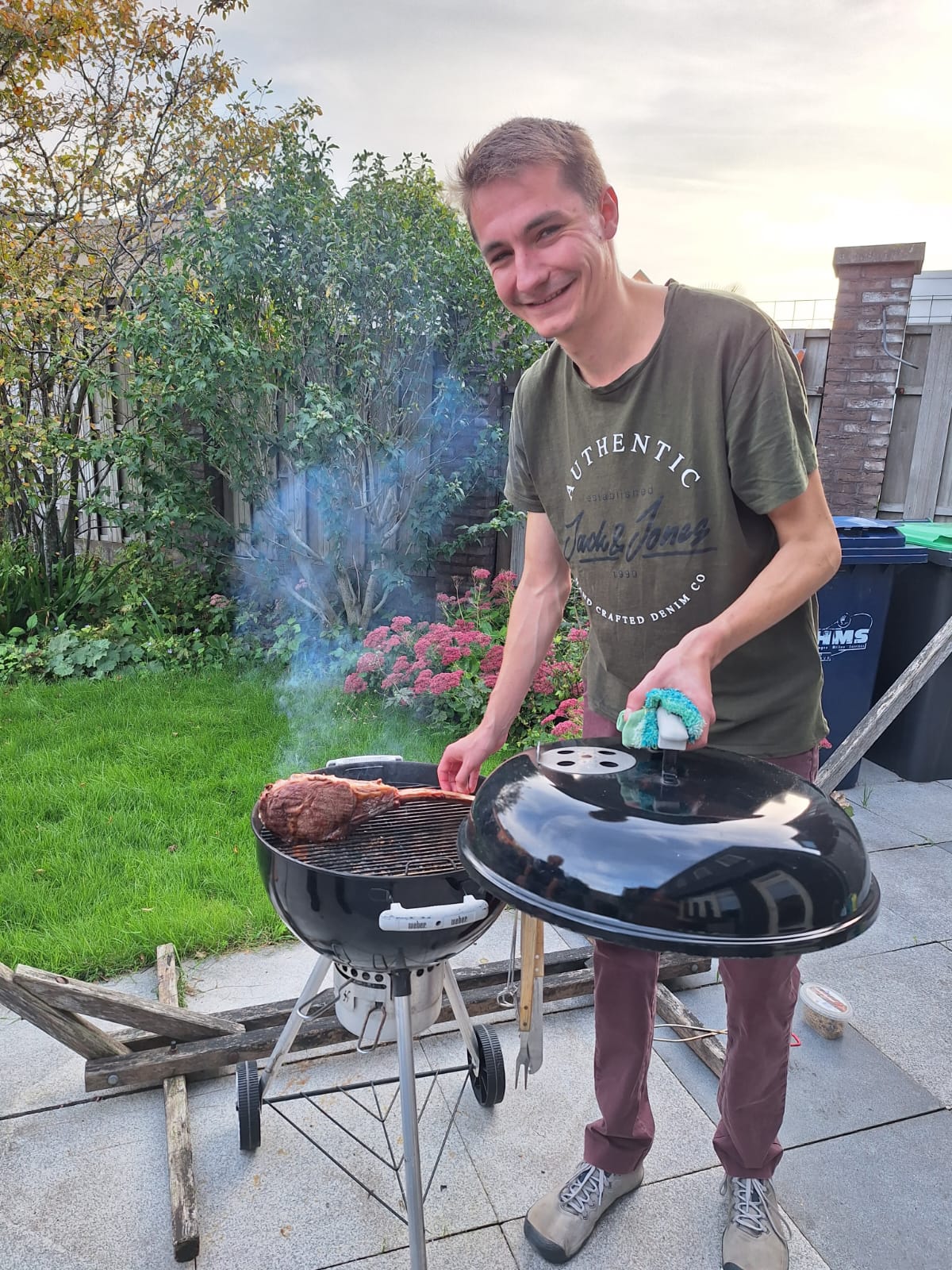 Joey Hensing is een jonge enthousiaste en bevlogen osteopaat.